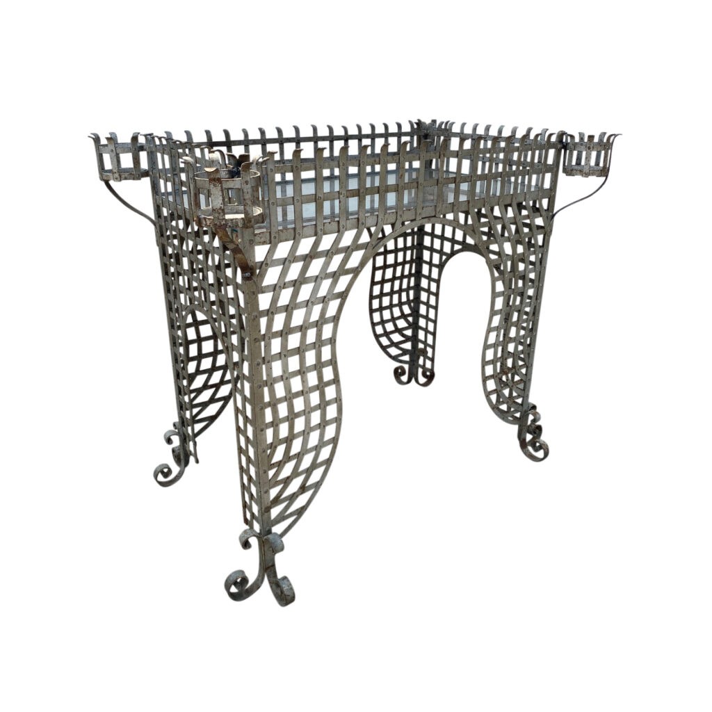 Tables & Desks – The Renner Project